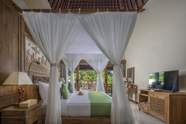 Luxury Suite Room - The Alena Resort a Pramana Experience